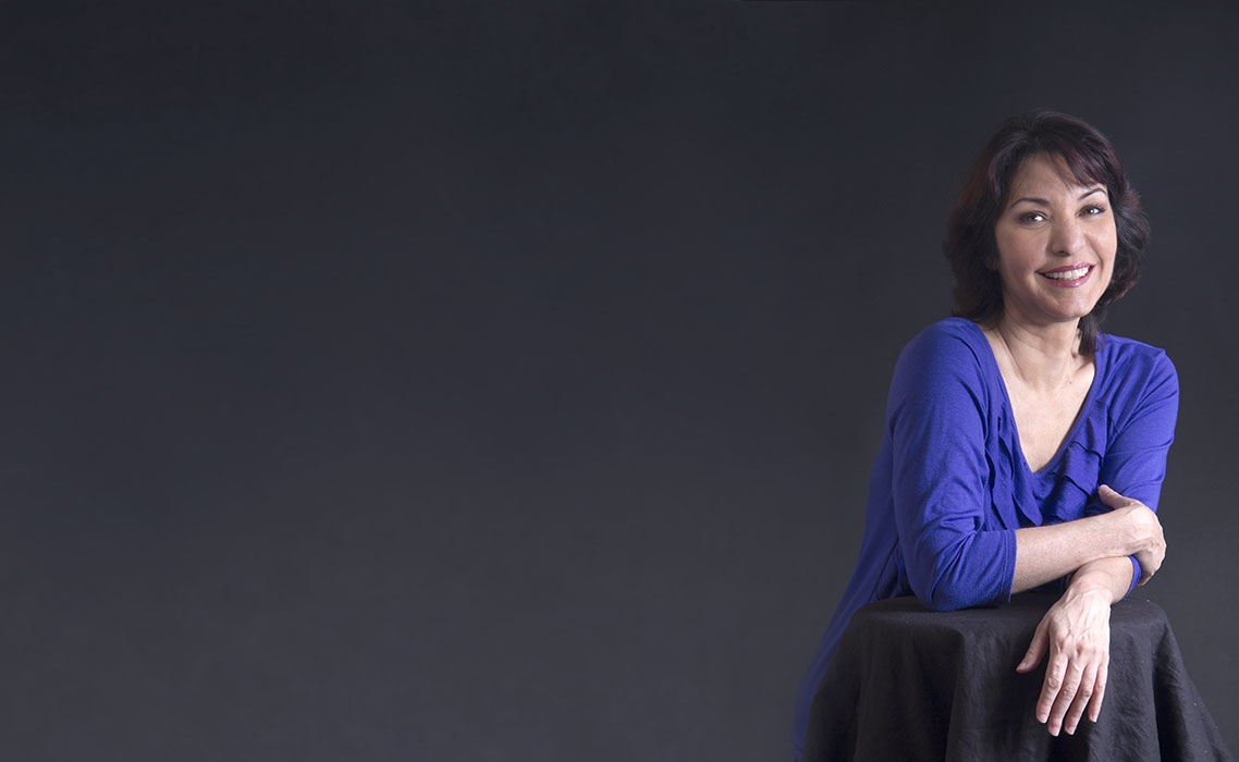 Sitio Web oficial de la escritora cubana Daína Chaviano. Biografía